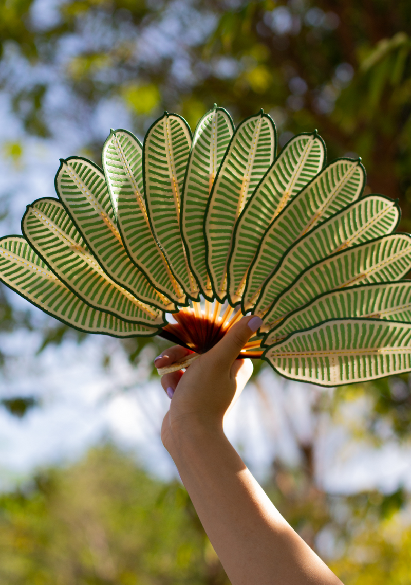 Pubumésu - Banana Leaf Fan
